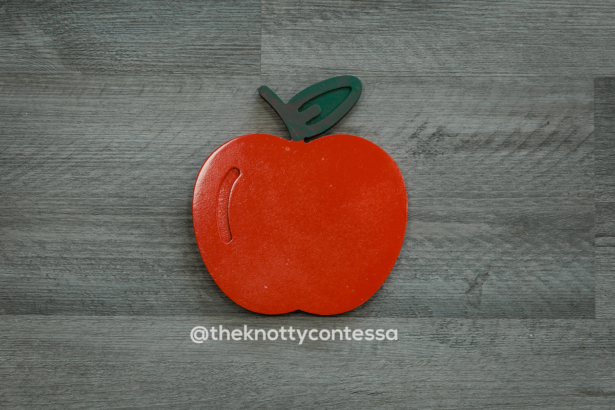 Apple "O" Cut Out - The Knotty Contessa's Welcome To Our Home Sign